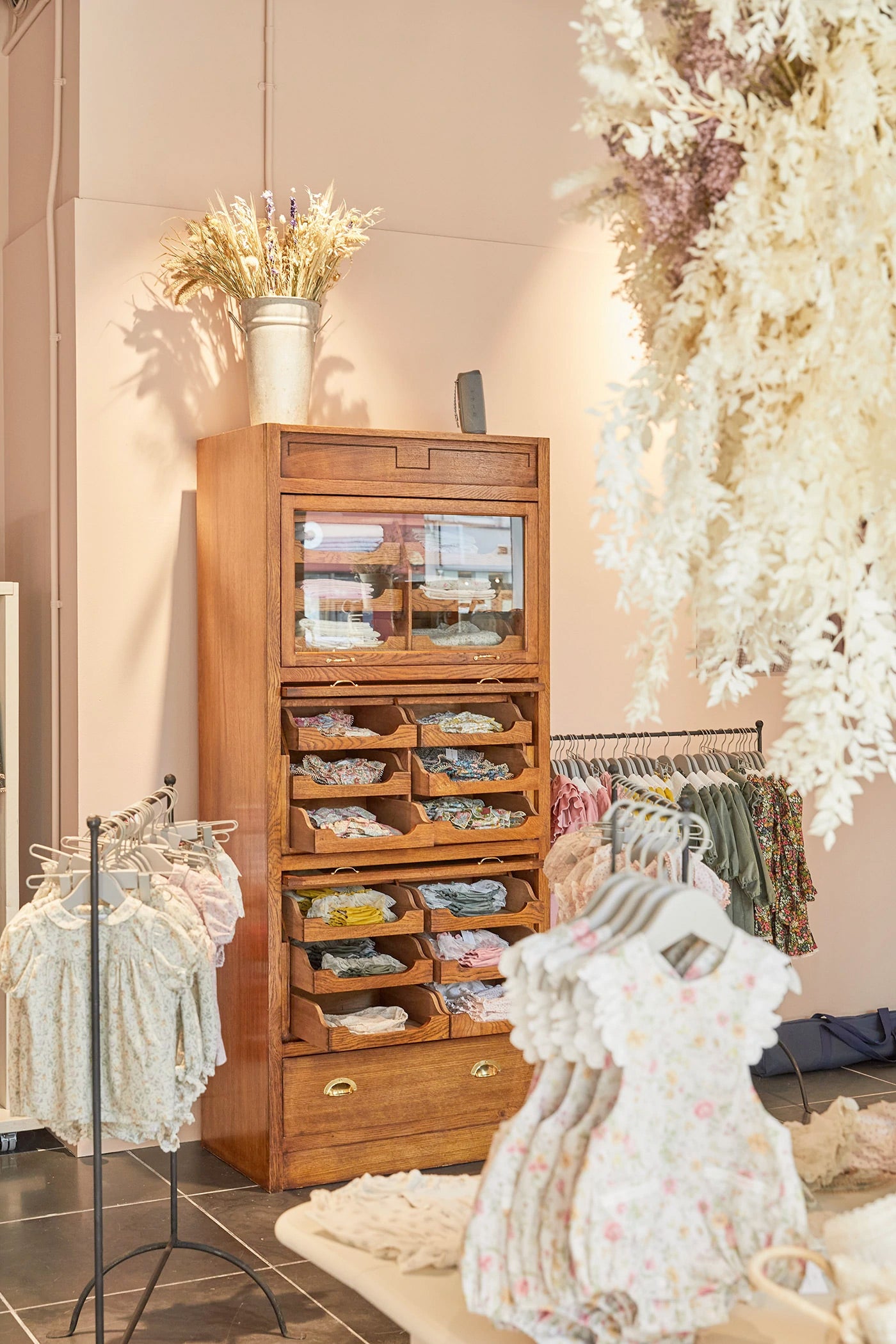 Stores and Franchises - Strawberries & Cream – Strawberries & Cream ...